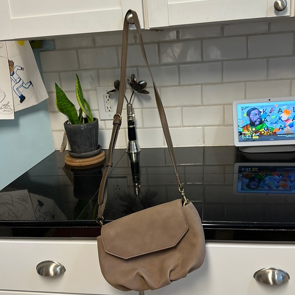 Universal Thread | Bags | Universal Thread Crossbody Bag | Poshmark